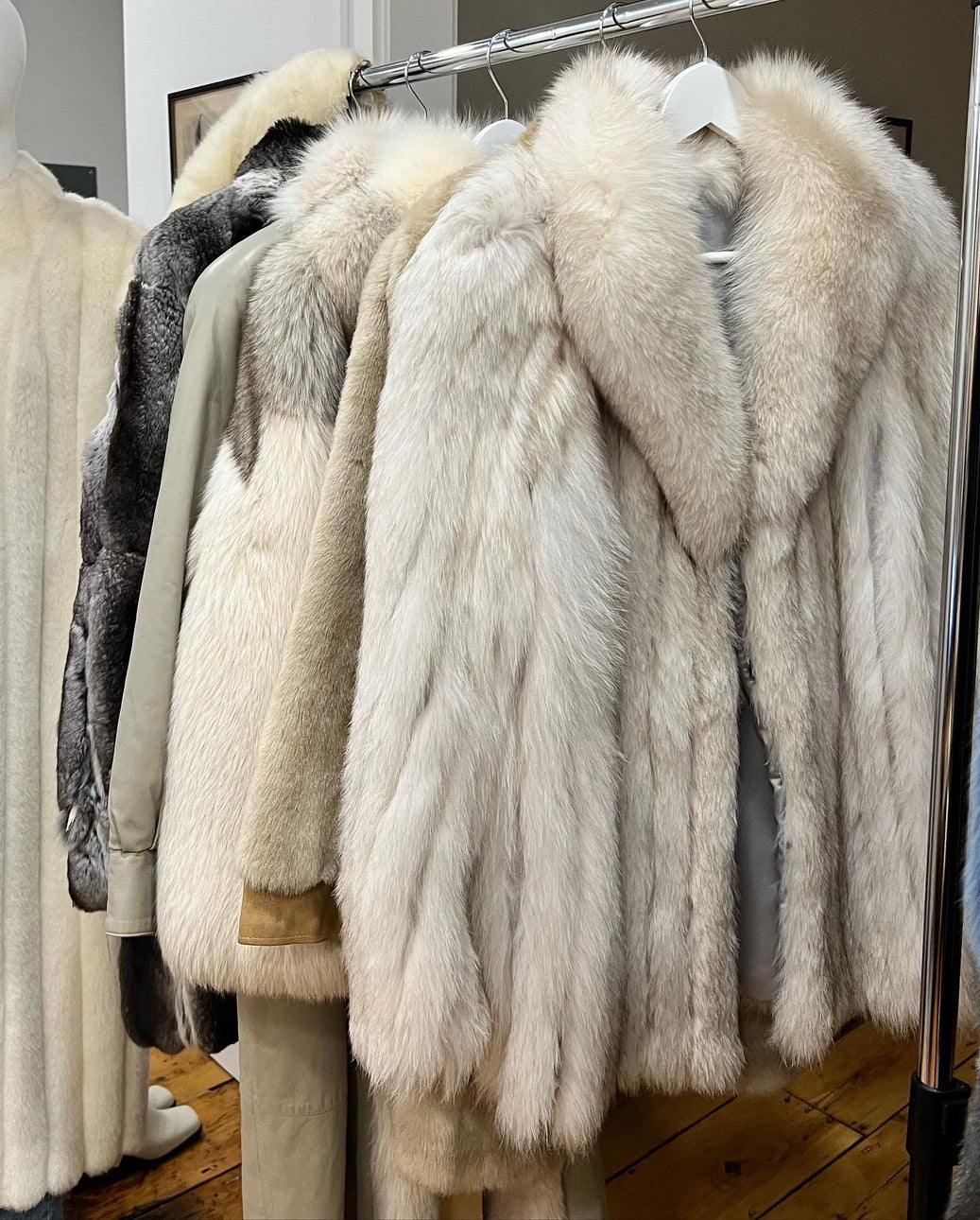 VINTAGE FUR – RERACKED